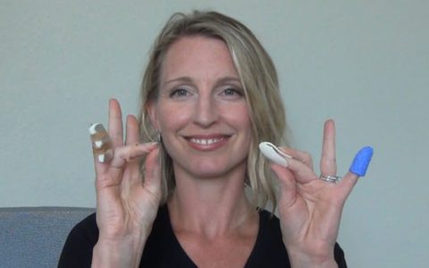How to Apply and Remove a Mallet Finger Splint - Virtual Hand Care