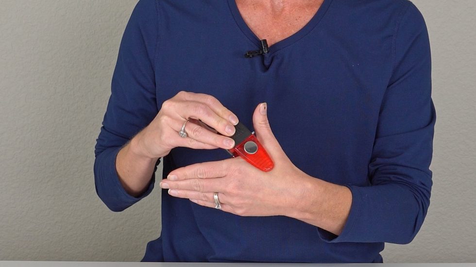 Top 3 Thumb Stretches for Thumb Arthritis Pain - Virtual Hand Care